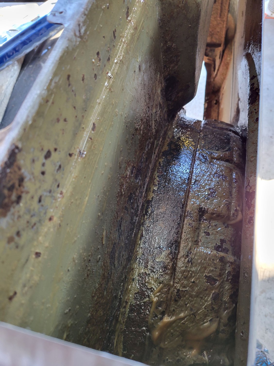 Chipped/Rust under bed rail covers - Ford F150 Forum - Community of ...