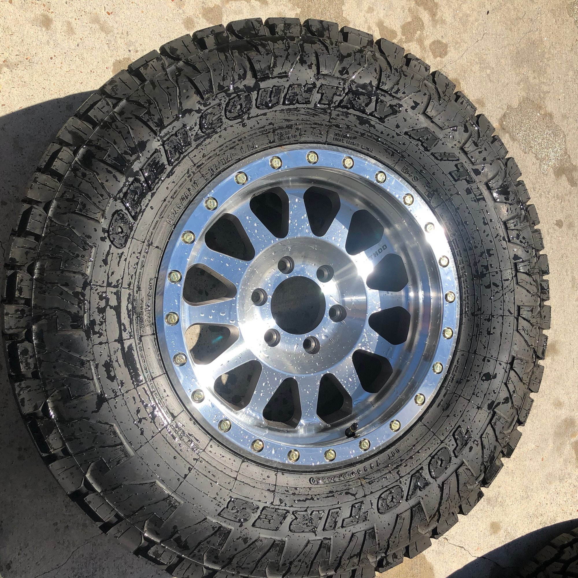 Texas 4 Method MR304 "Double Standard" 17x8.5 ET0 - Ford F150 Forum ...