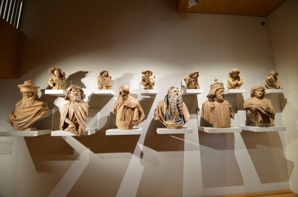 Endless jet set and glamour - or just a few fill-ins? - Page 7 ...