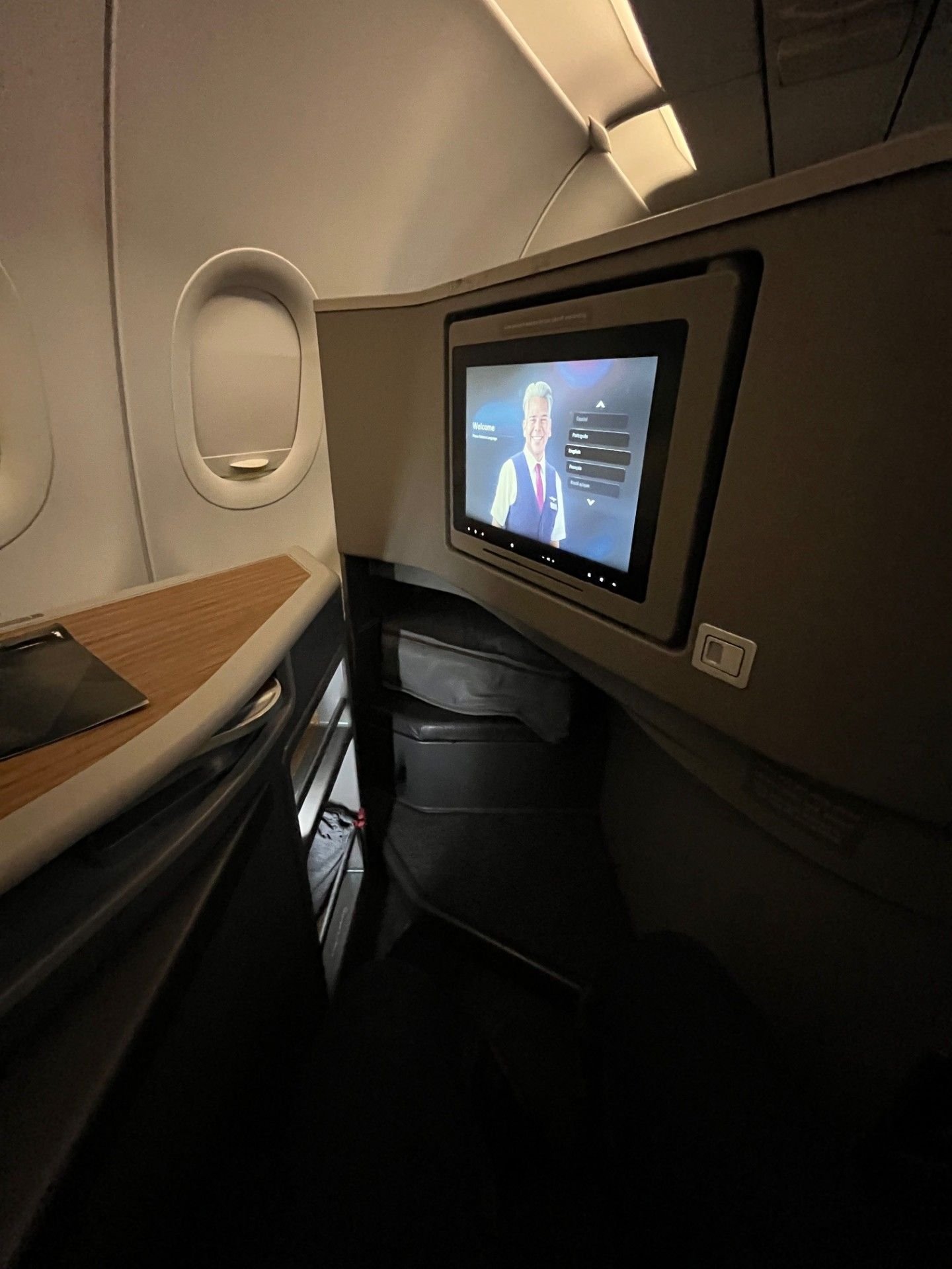 American Airlines A321T | First Class | Chelsea Lounge JFK - FlyerTalk ...