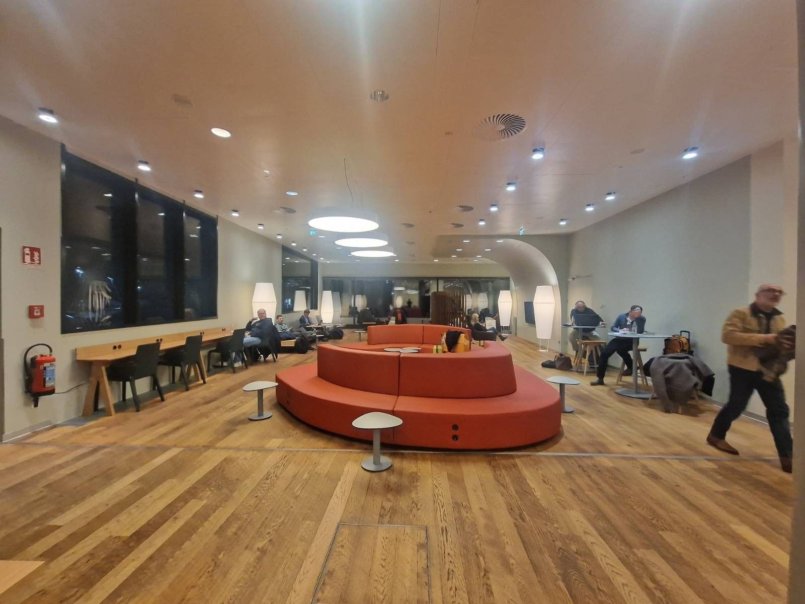 Austrian OS Lounges in Vienna VIE - FlyerTalk Forums