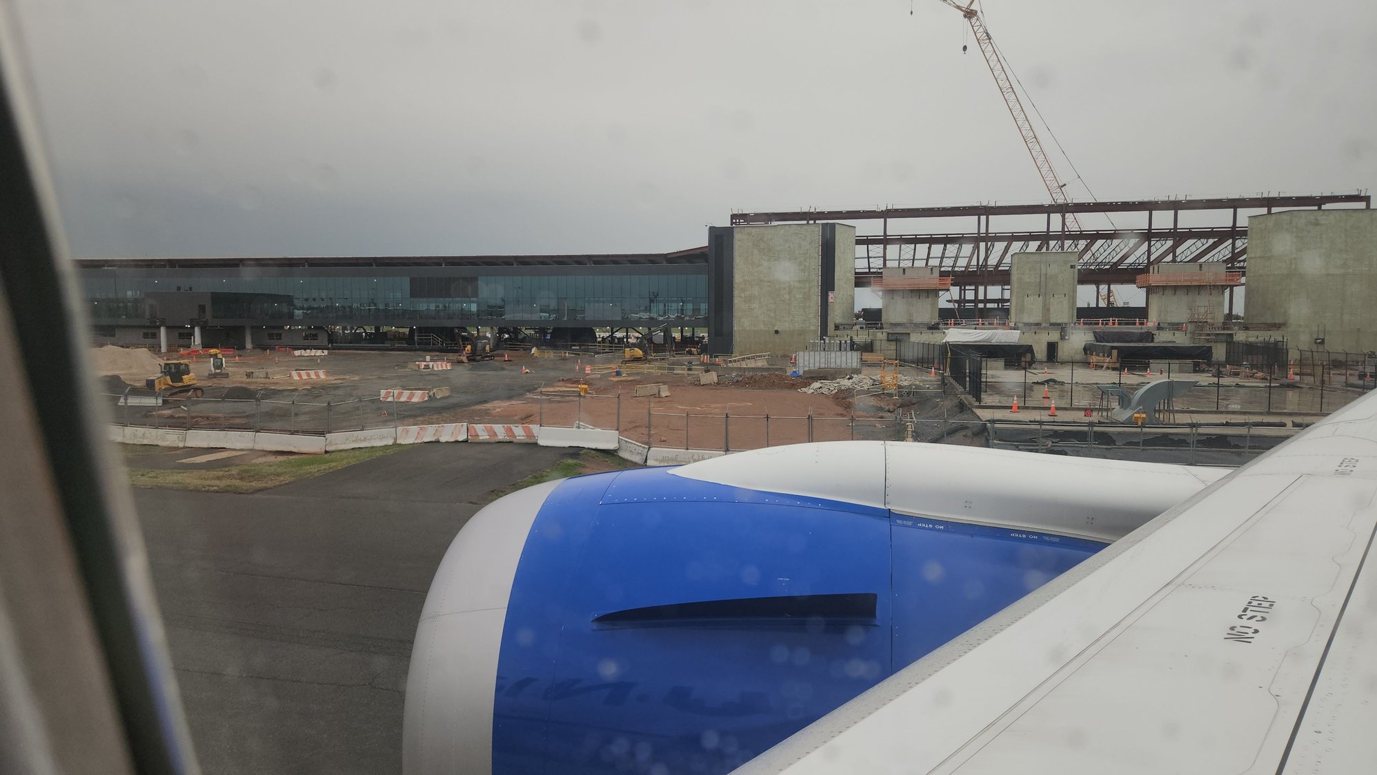 Plans to rebuild the UA concourse (C and D gates & UX terminal) at IAD ...
