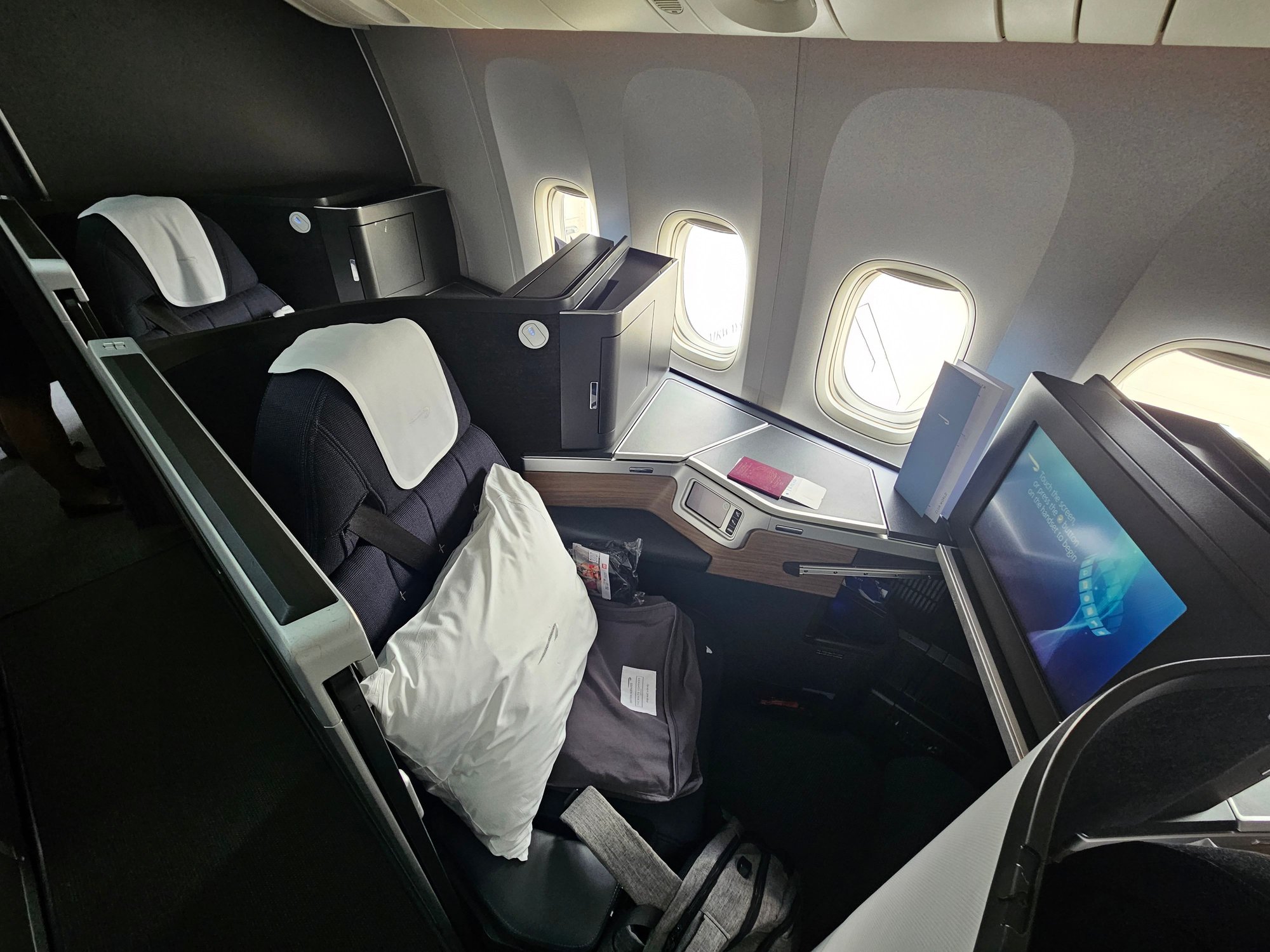 Seating guide: BA Boeing 777-200 B772 | 777-300 B77W - Page 157 ...