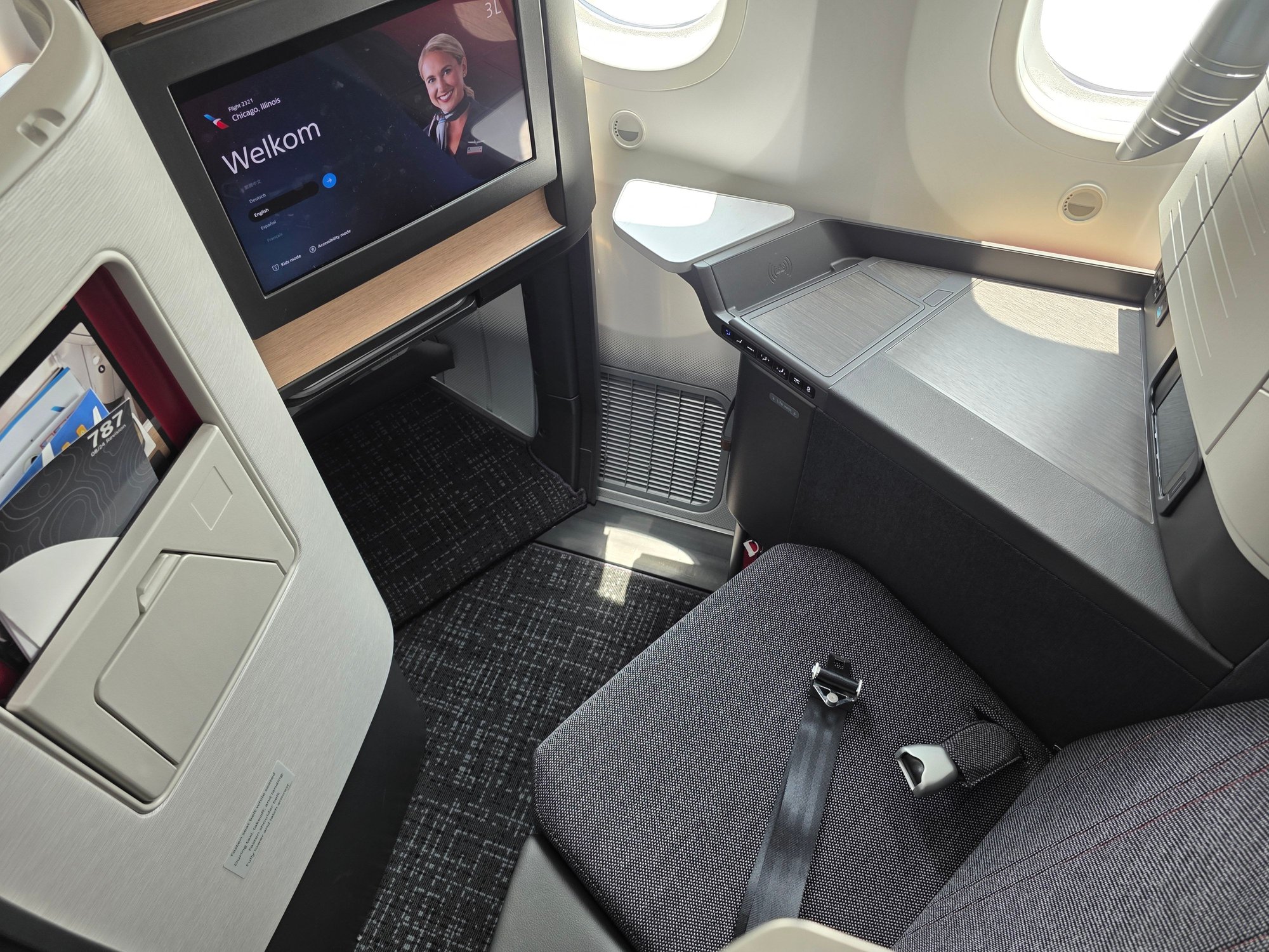 New Flagship Suites coming to 77W, 789 & 321XLR; 3-class F and 321T sub ...