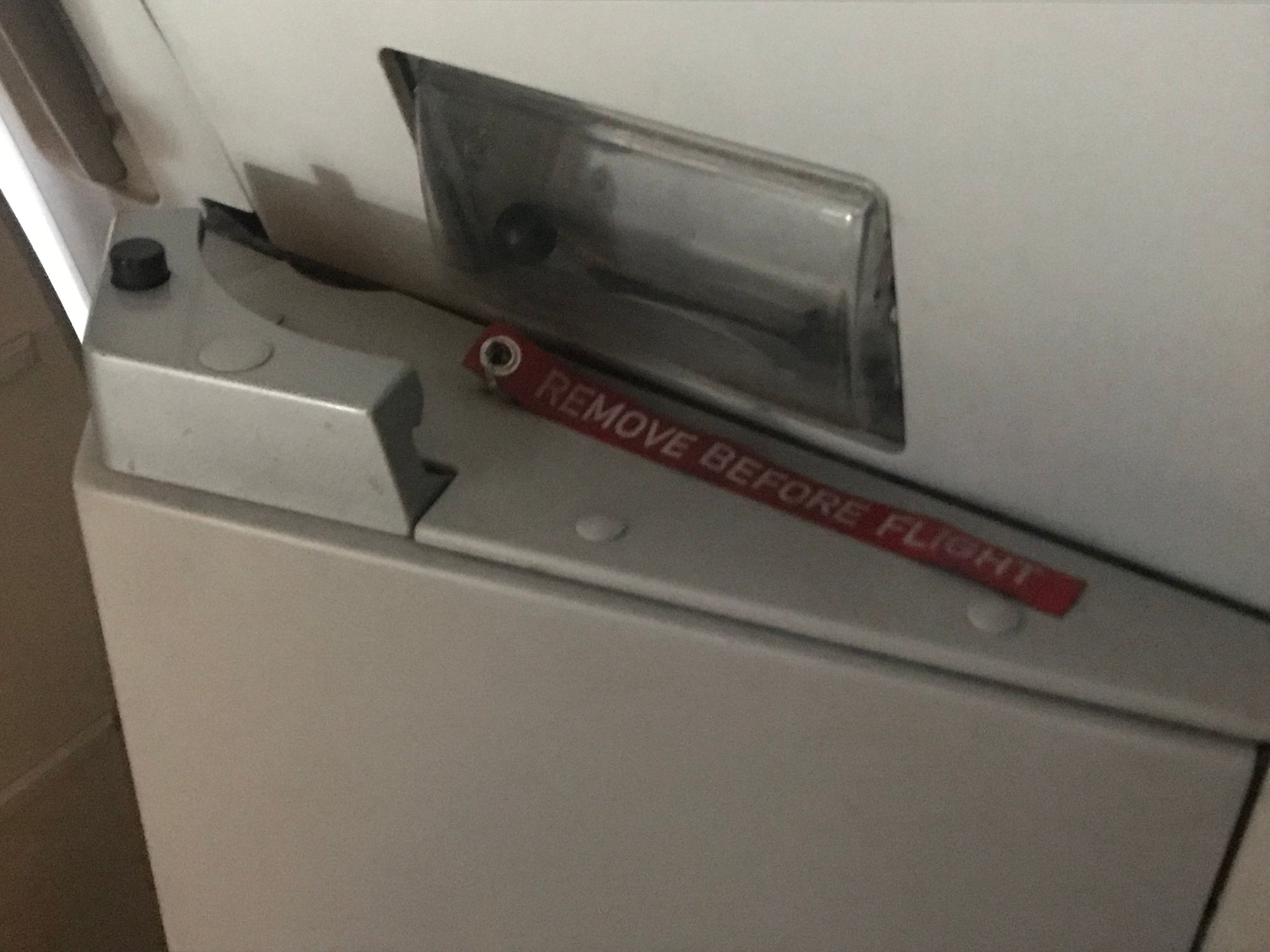 ‘Remove Before Flight’ pins not removed - FlyerTalk Forums