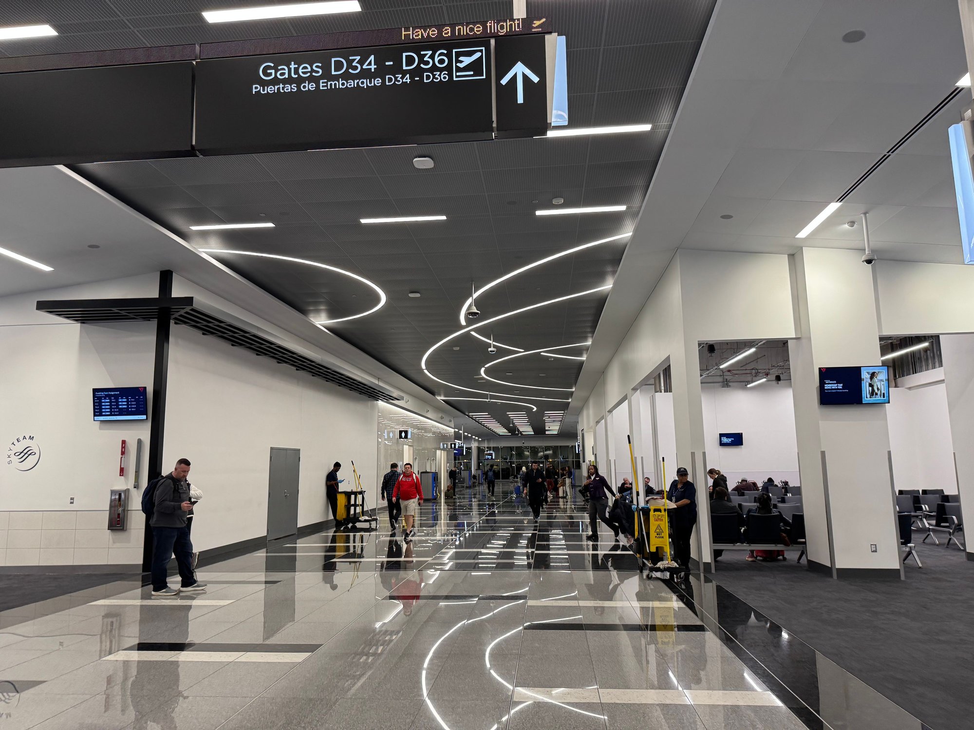 Atlanta Concourse D Widening and Concourse E Extension - Page 22 ...