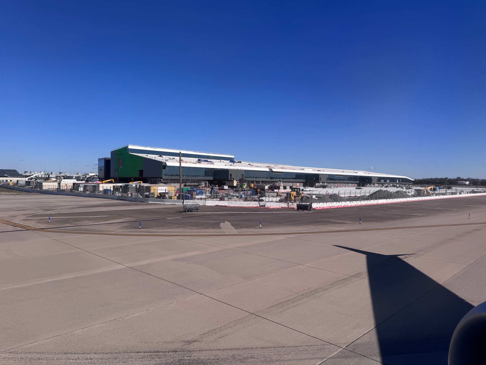 Plans to rebuild the UA concourse (C and D gates & UX terminal) at IAD ...