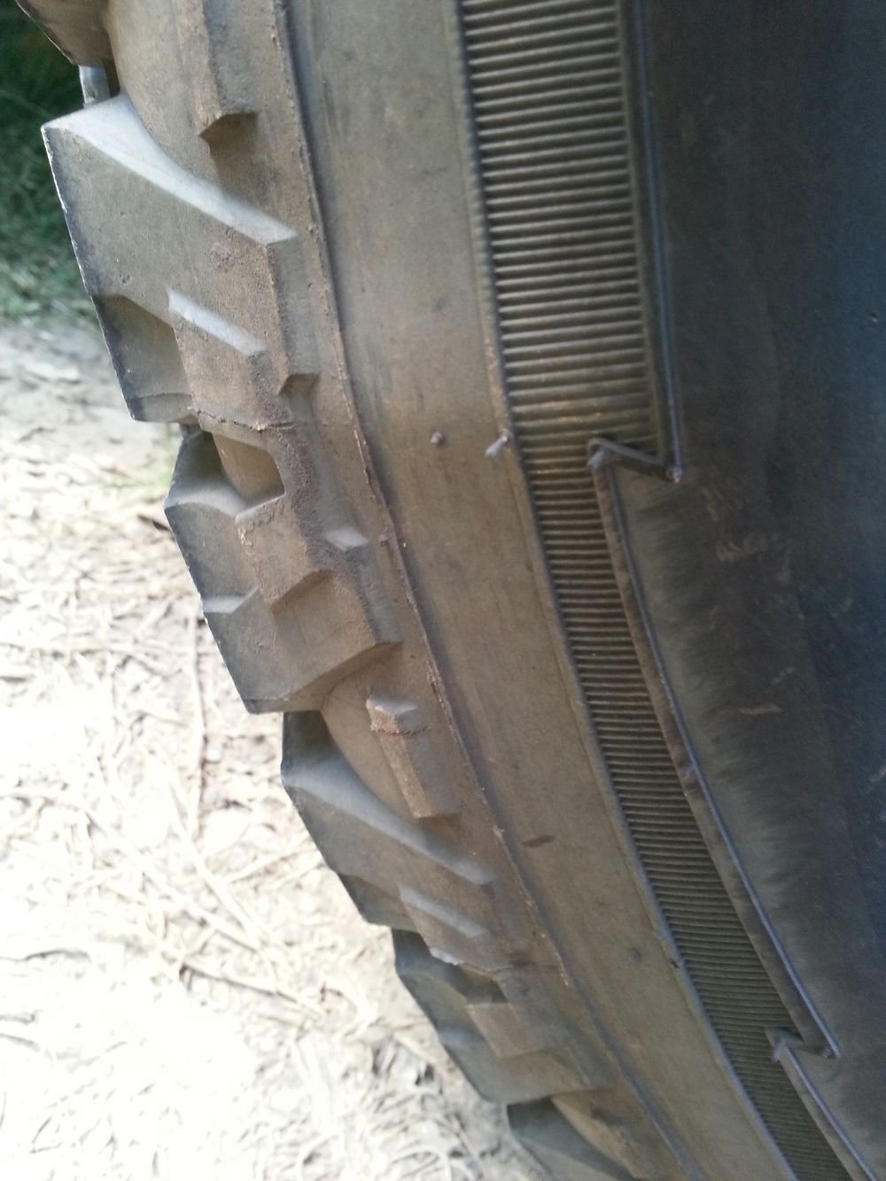 Tire bulge - Ford Truck Enthusiasts Forums