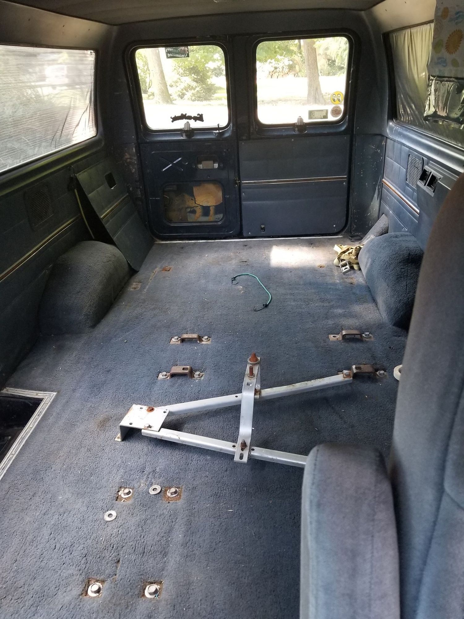 3rd Gen Econoline Tire Carrier - Ford Truck Enthusiasts Forums