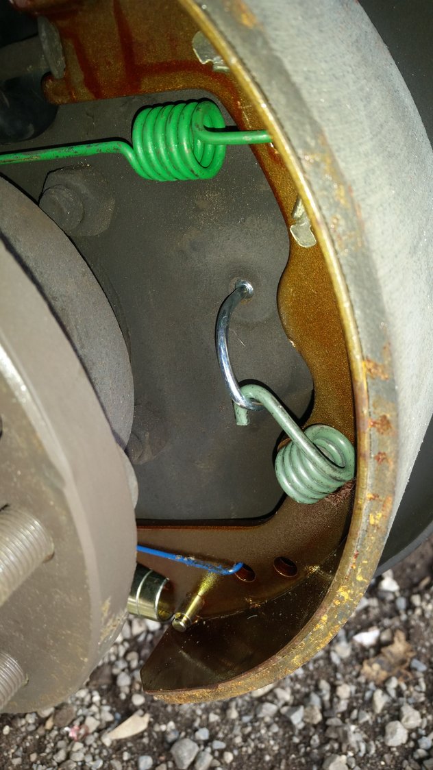 Rear brake spring placement? - Ford Truck Enthusiasts Forums