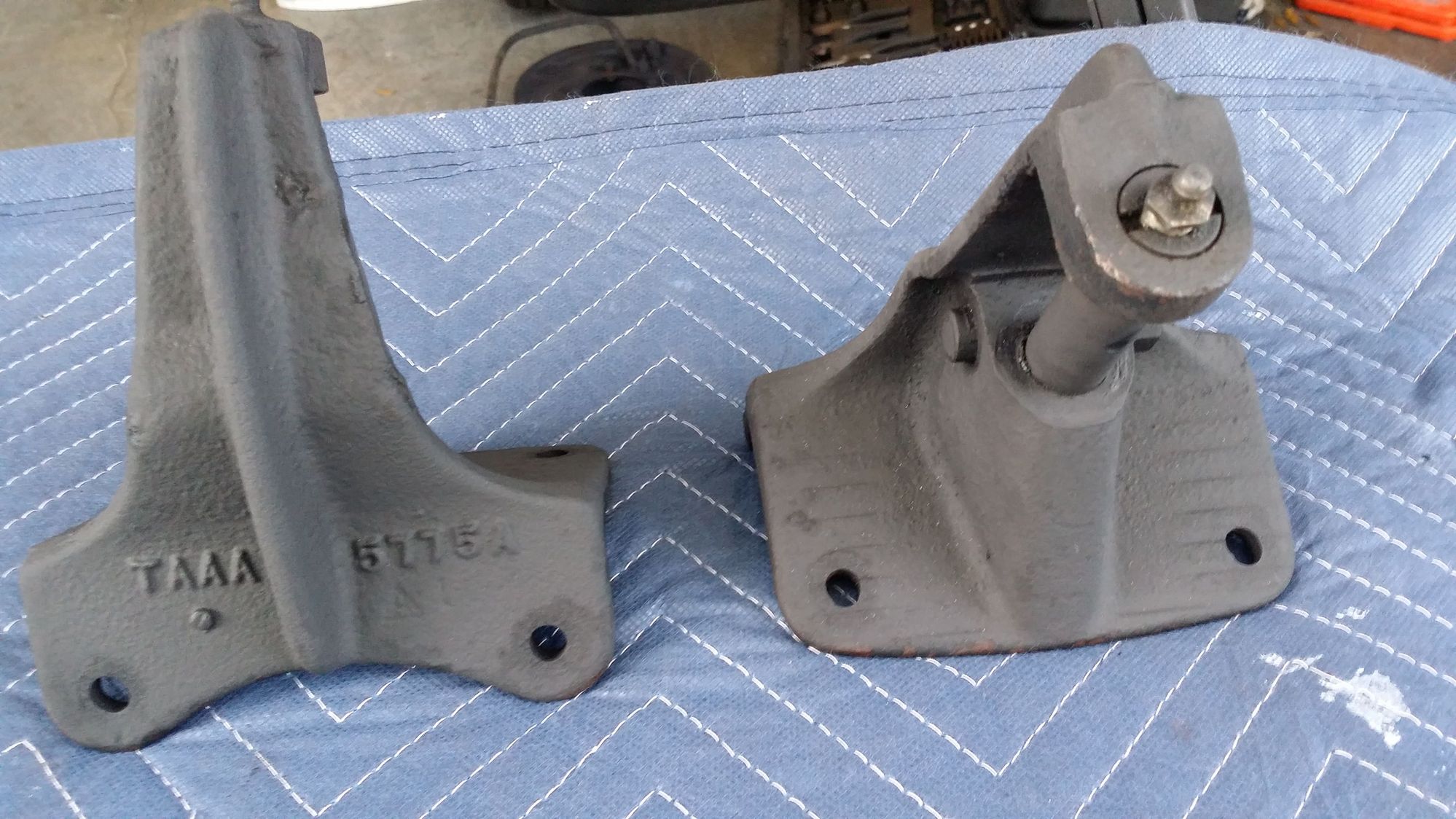 rear spring shackle help request, F100 - Ford Truck Enthusiasts Forums