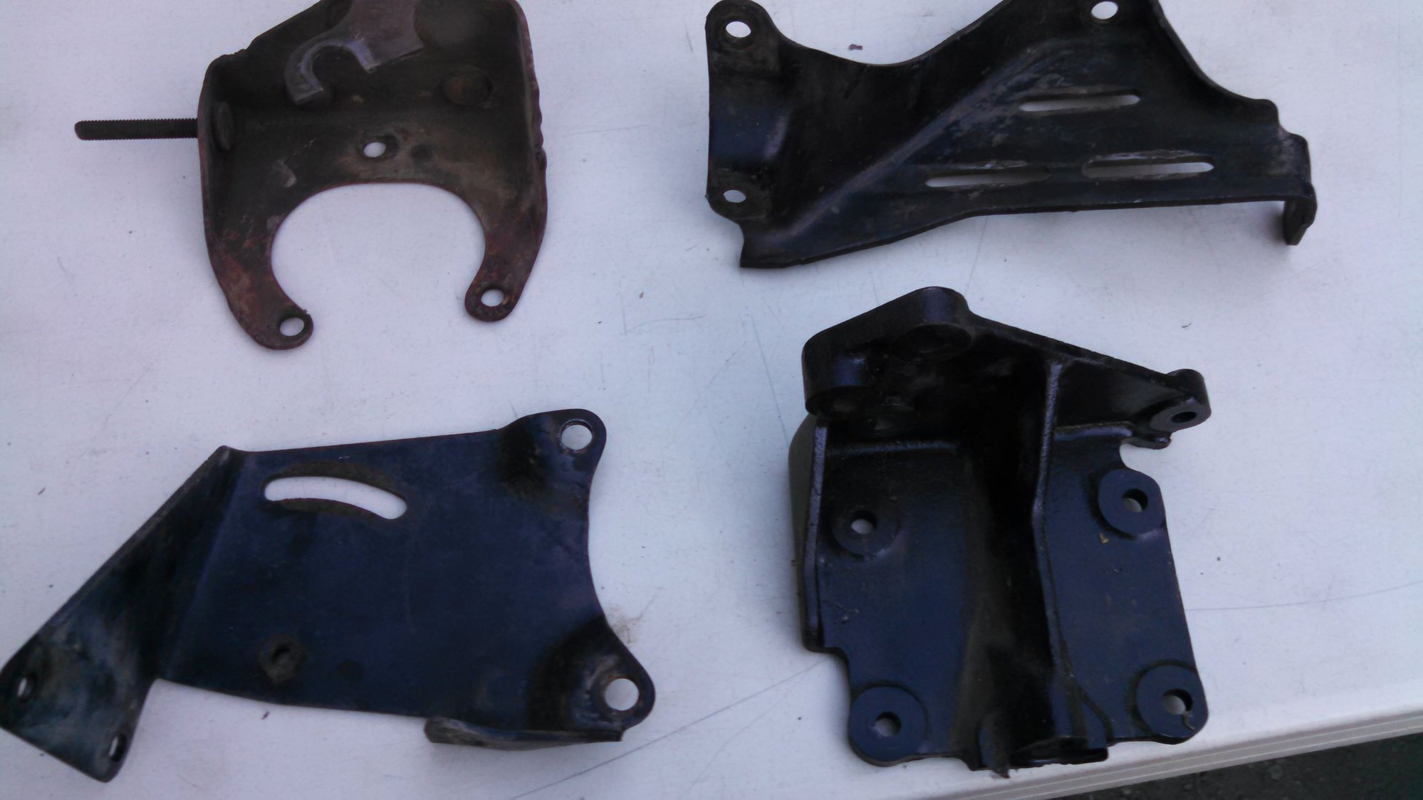 1975 460 a/c p/s brackets - Ford Truck Enthusiasts Forums