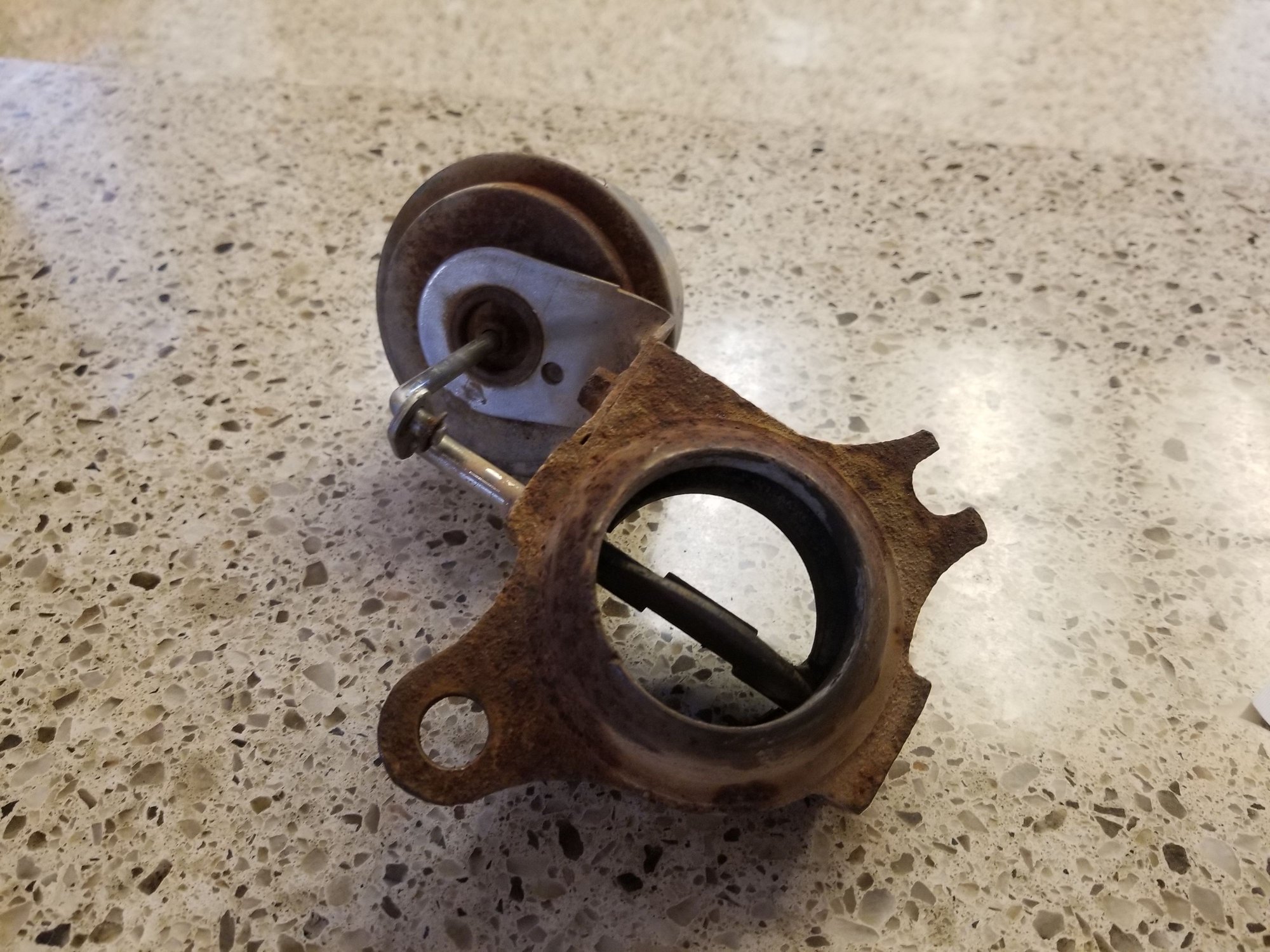 E4TZ-9A427-A heat riser valve - Ford Truck Enthusiasts Forums