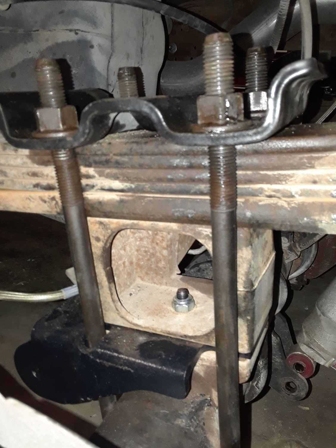 Pro Comp Traction bar install - Ford Truck Enthusiasts Forums