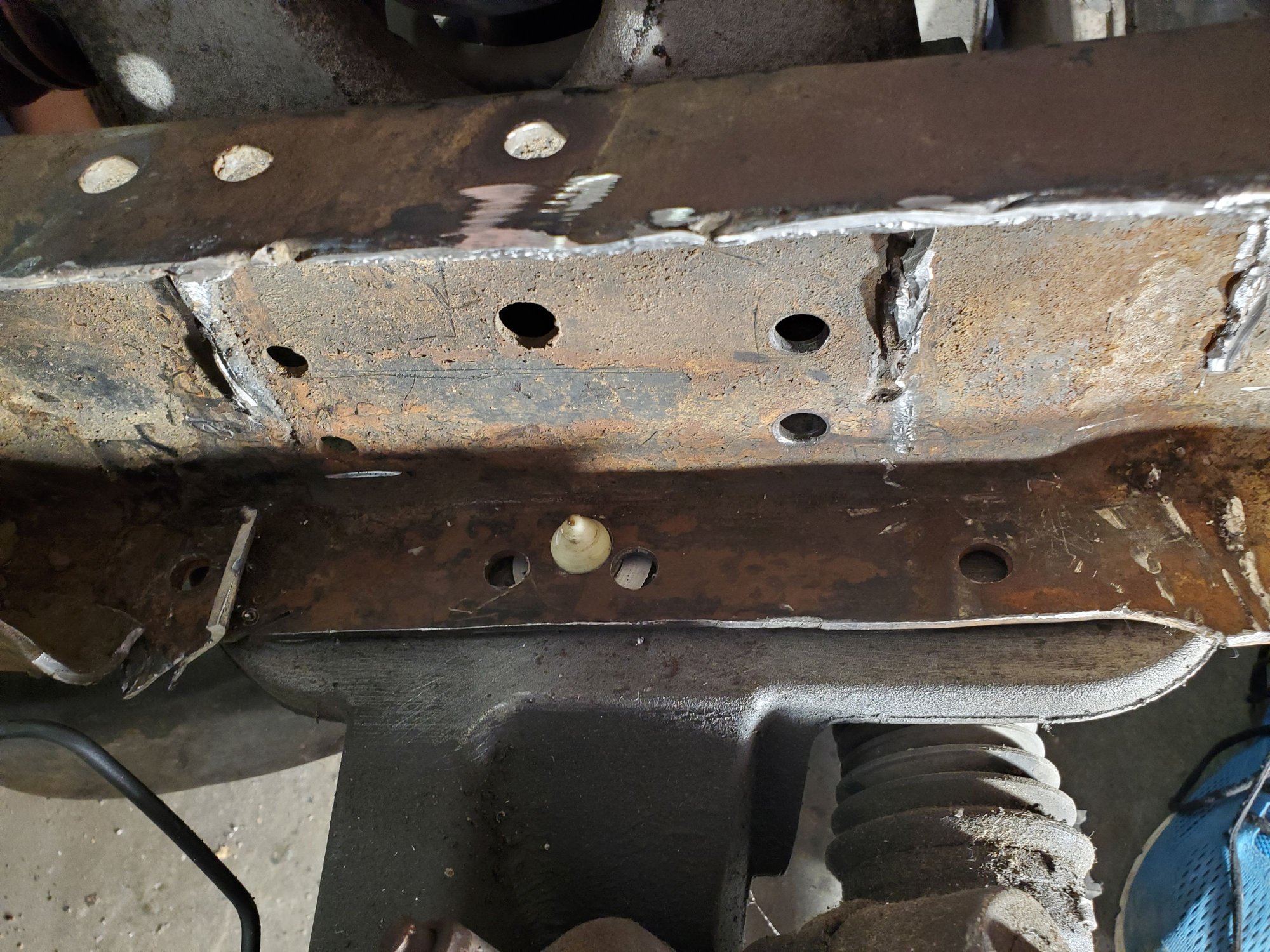 crown vic subframe location - Ford Truck Enthusiasts Forums
