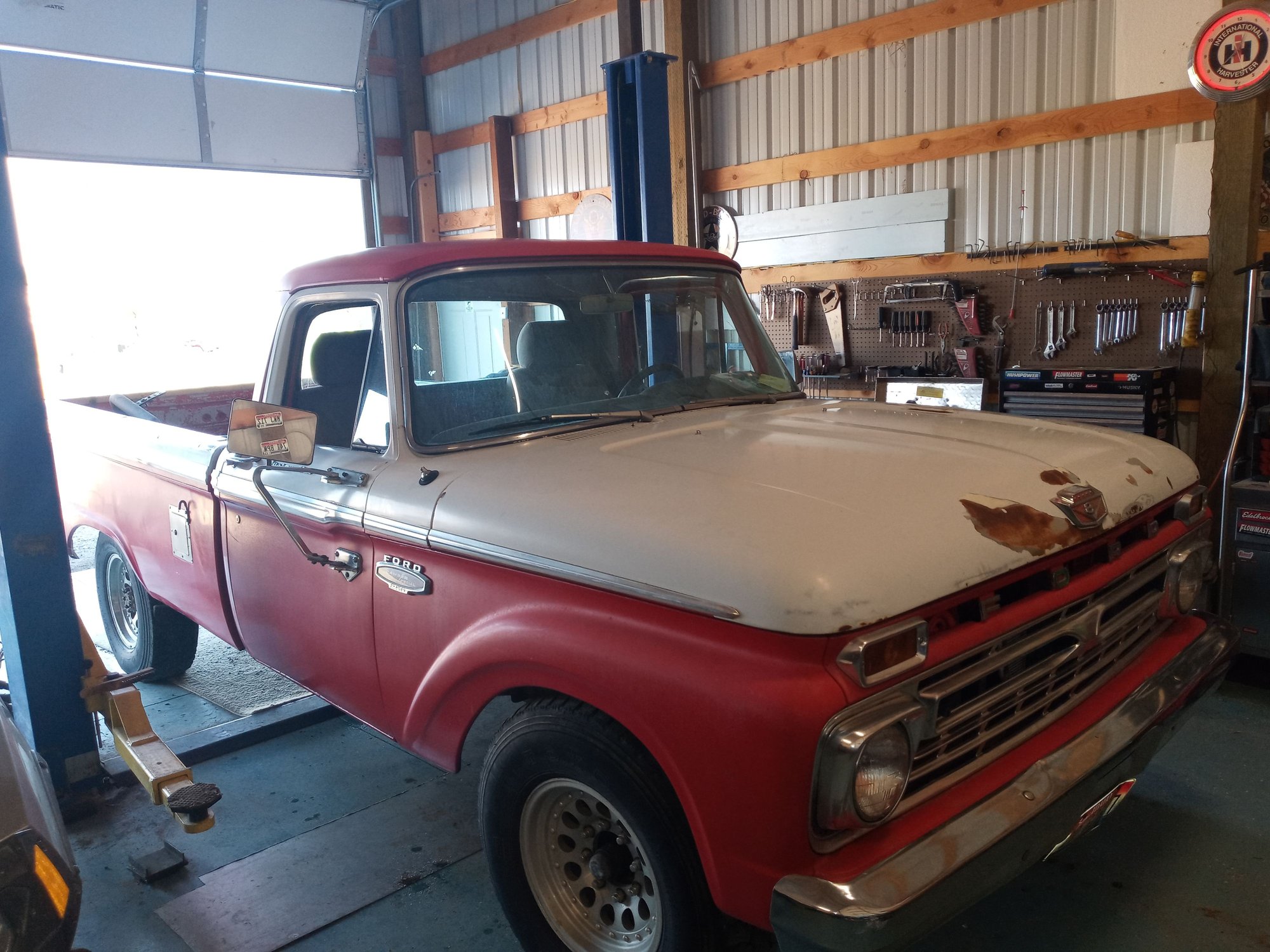 two tone paint line - Ford Truck Enthusiasts Forums