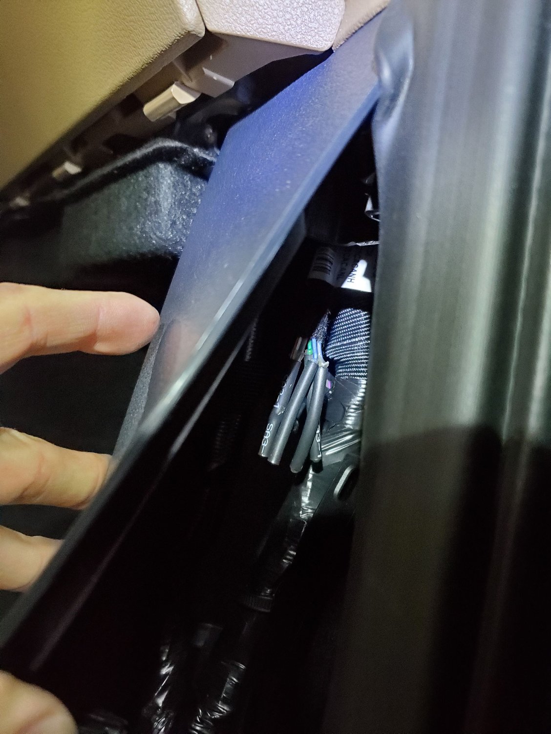 Uppfitter fuse/relay box wiring (colors) - Ford Truck Enthusiasts Forums