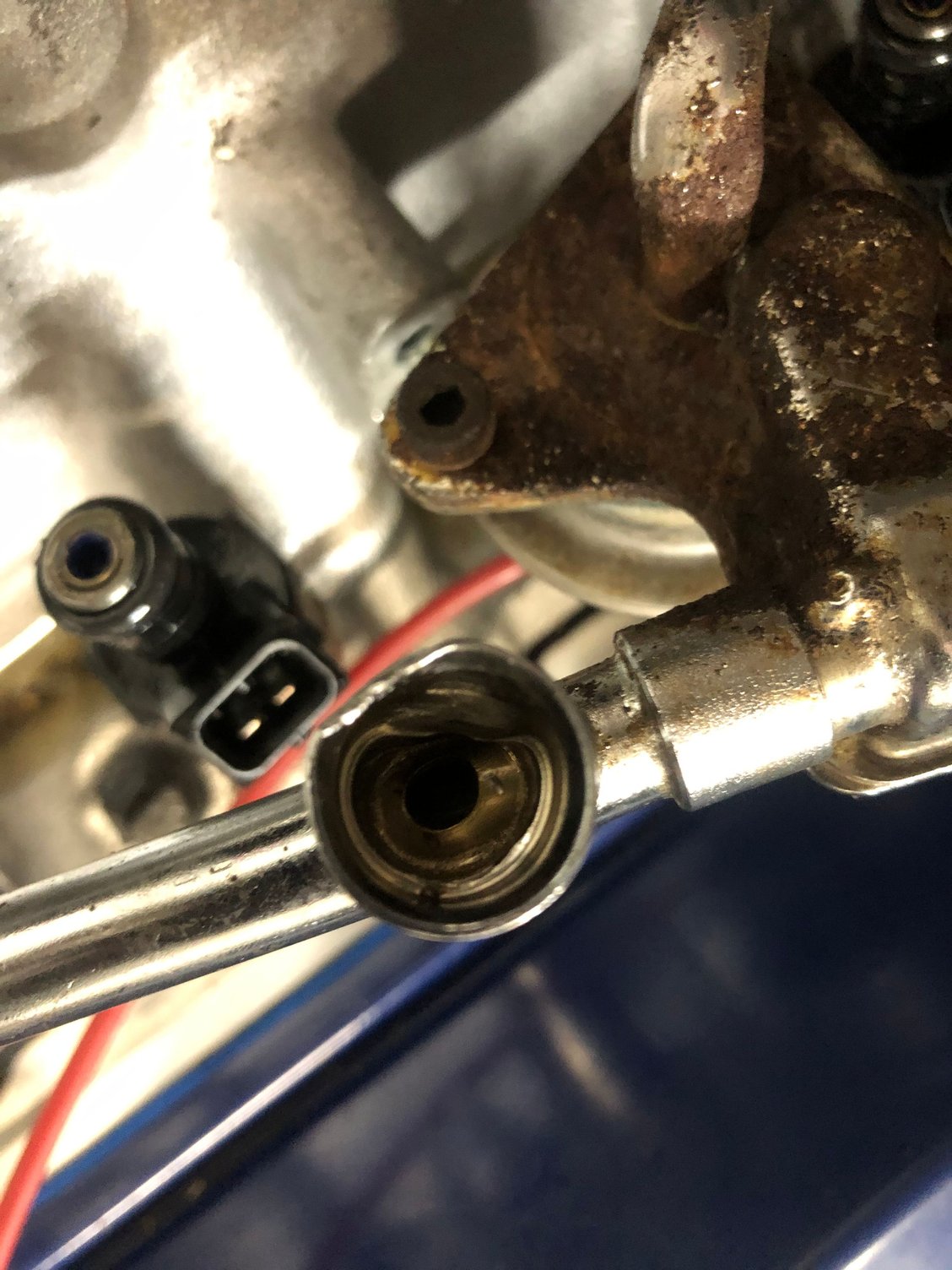 Damaged fuel rail - Ford Truck Enthusiasts Forums