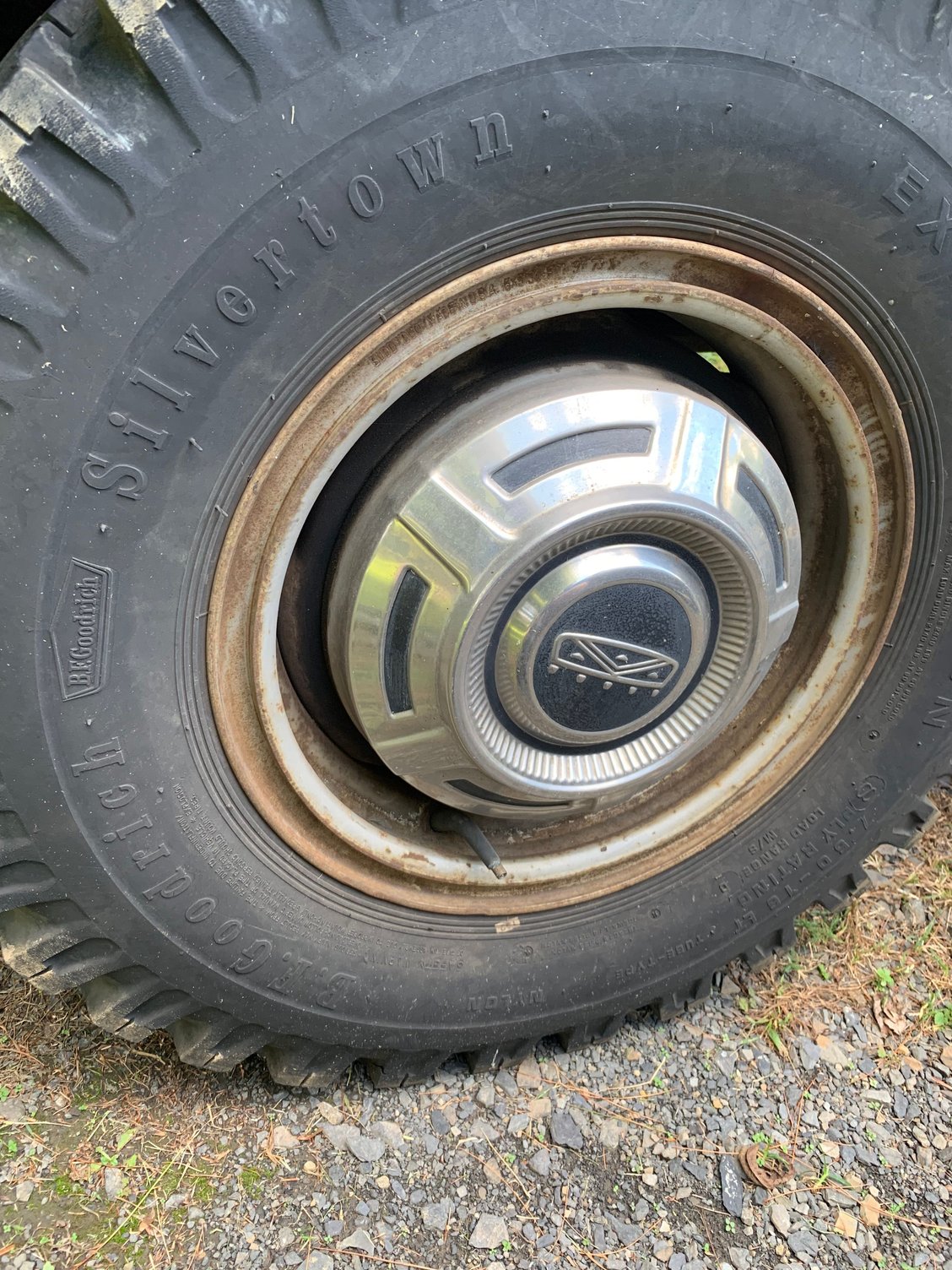 Cracked Rim or Split Rim?? - Ford Truck Enthusiasts Forums