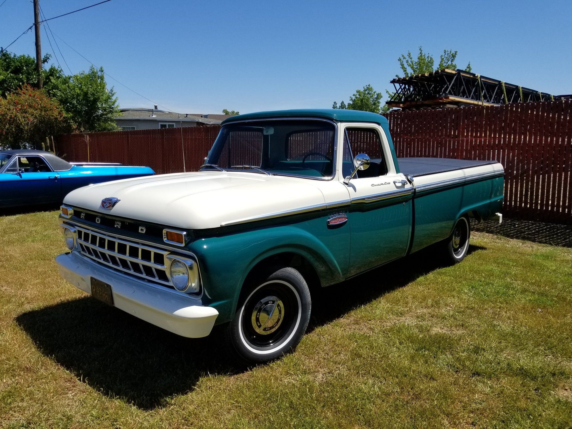 Two tone factory options? - Ford Truck Enthusiasts Forums