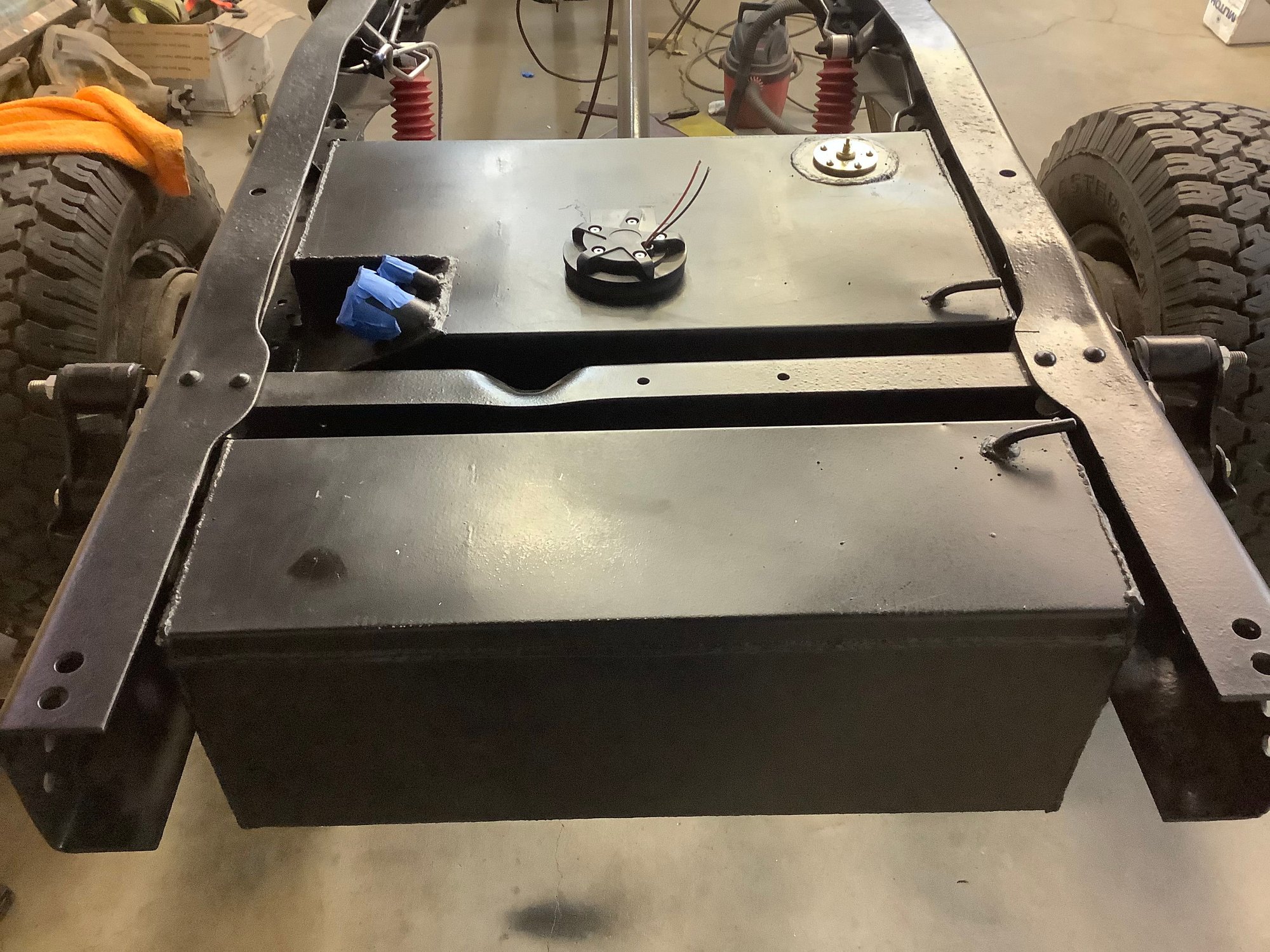 Aerotank highboy tank hitting bed structure - Ford Truck Enthusiasts Forums