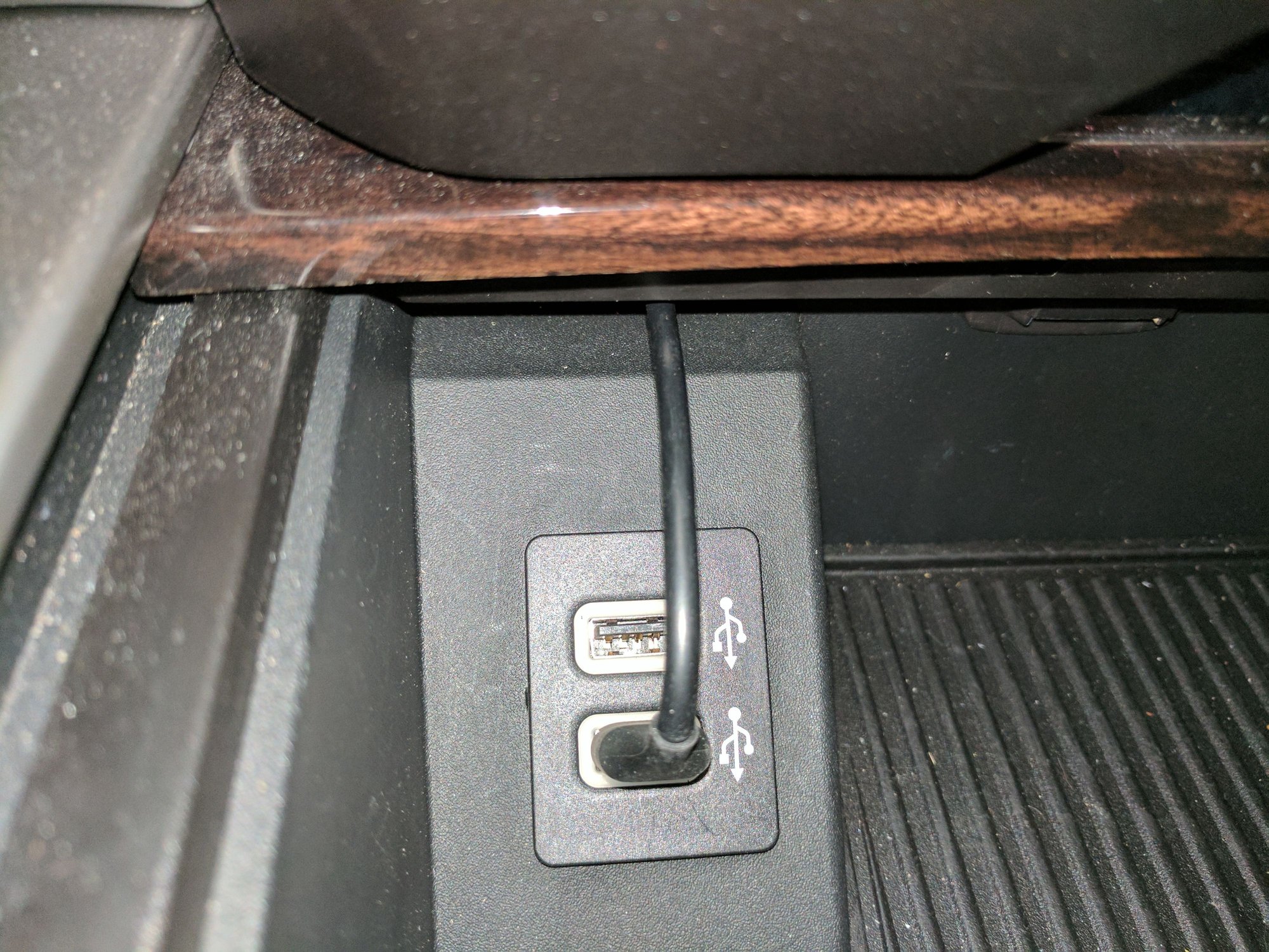 Room behind the center console usb ports? - Ford Truck Enthusiasts Forums