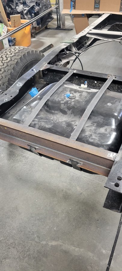 Bronco ii fuel tank in a highboy - Ford Truck Enthusiasts Forums