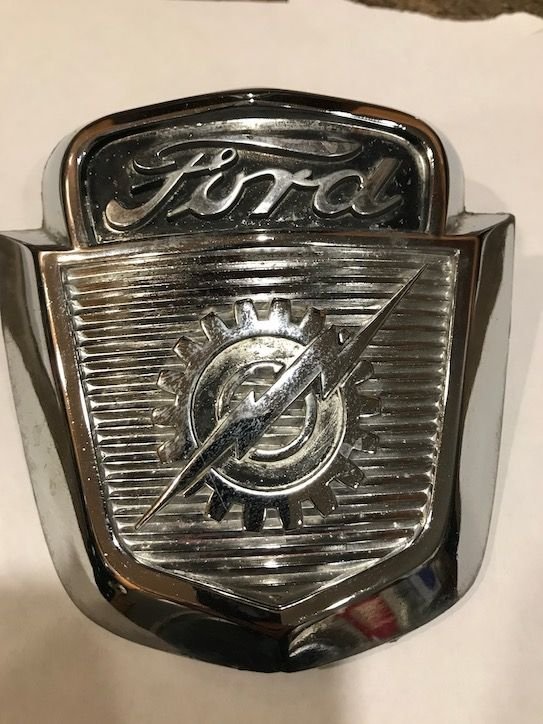 Hood Emblem Color - Ford Truck Enthusiasts Forums