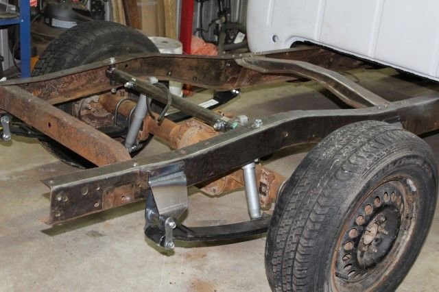 lower rear stance on 53 f100 - Ford Truck Enthusiasts Forums