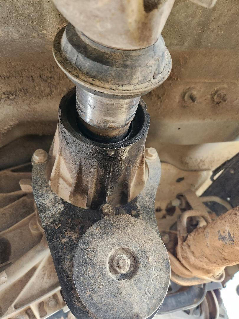 2008 F250 Transfer Case 271F Identification and Swap - Ford Truck ...