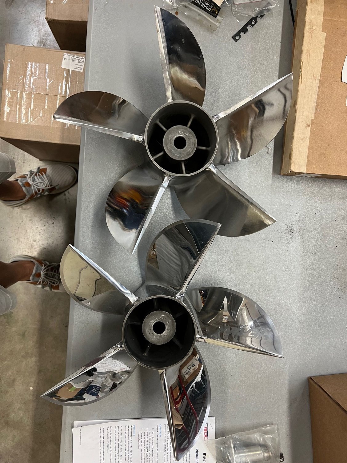 Hering 5 blade props - Offshoreonly.com