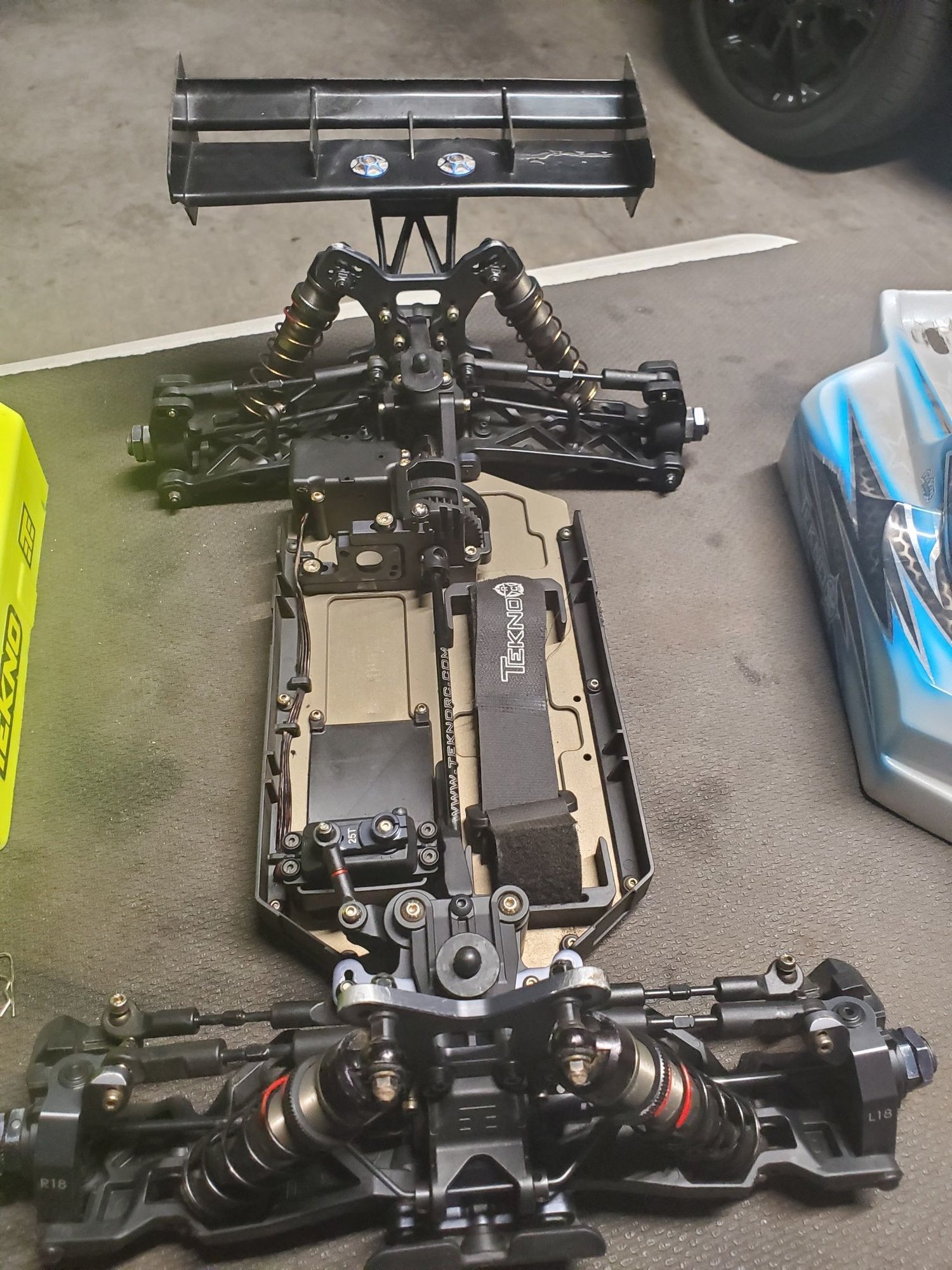 Tekno EB48 2.0 buggy roller with Savox Servo and 2.1 upgrades - R/C Tech Forums
