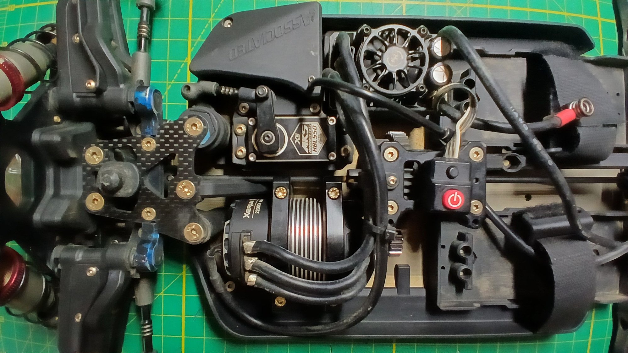 RC8B4e with electronics - R/C Tech Forums