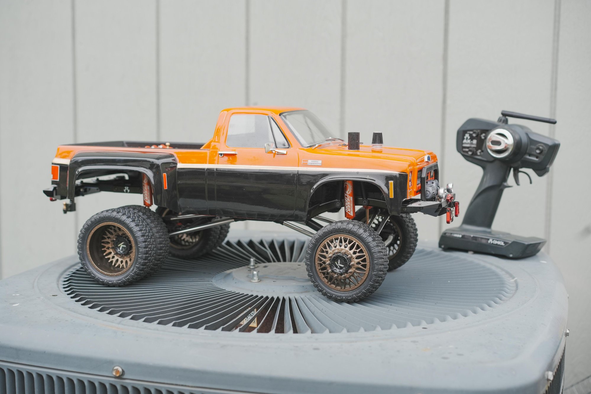 Custom Axial tow truck SCX10 build custom painted body winch metal ...