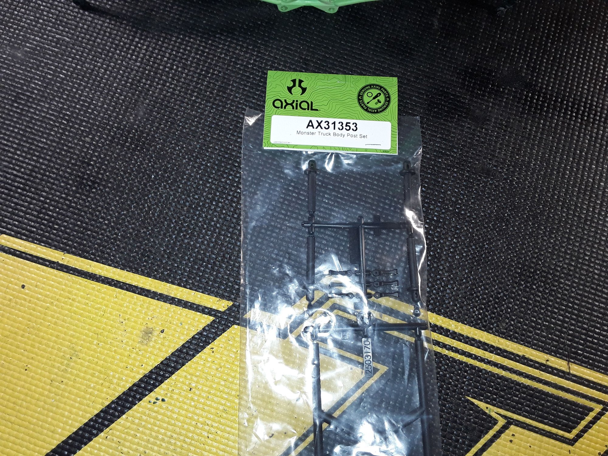 Axial smt10 parts lot new and used parts - R/C Tech Forums