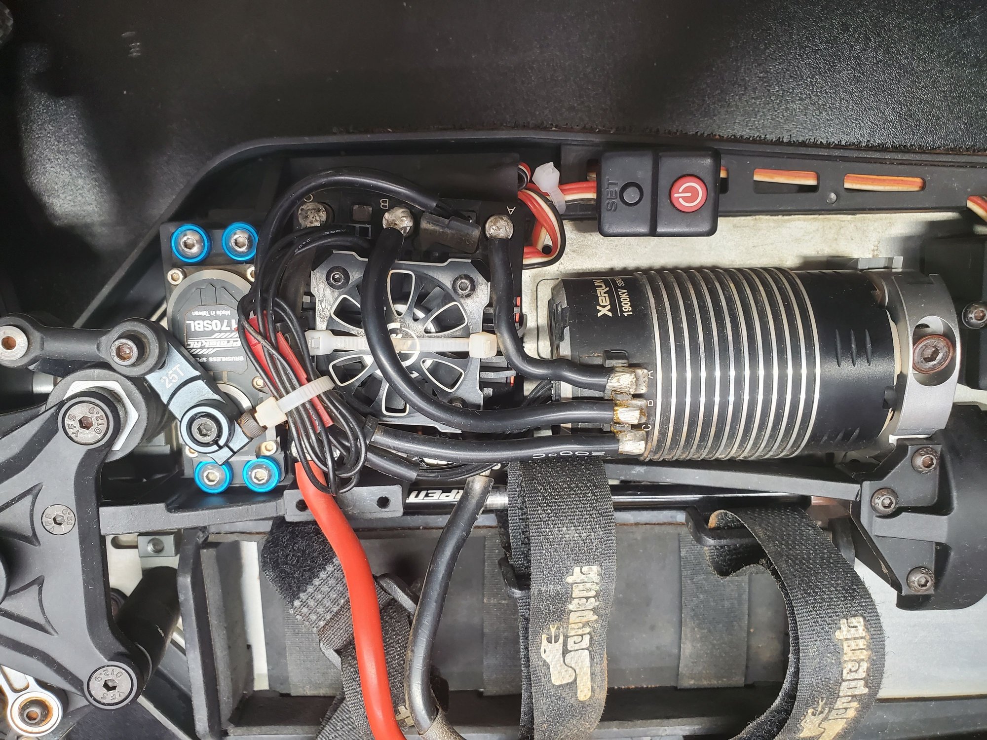 Serpent srx8 - R/C Tech Forums