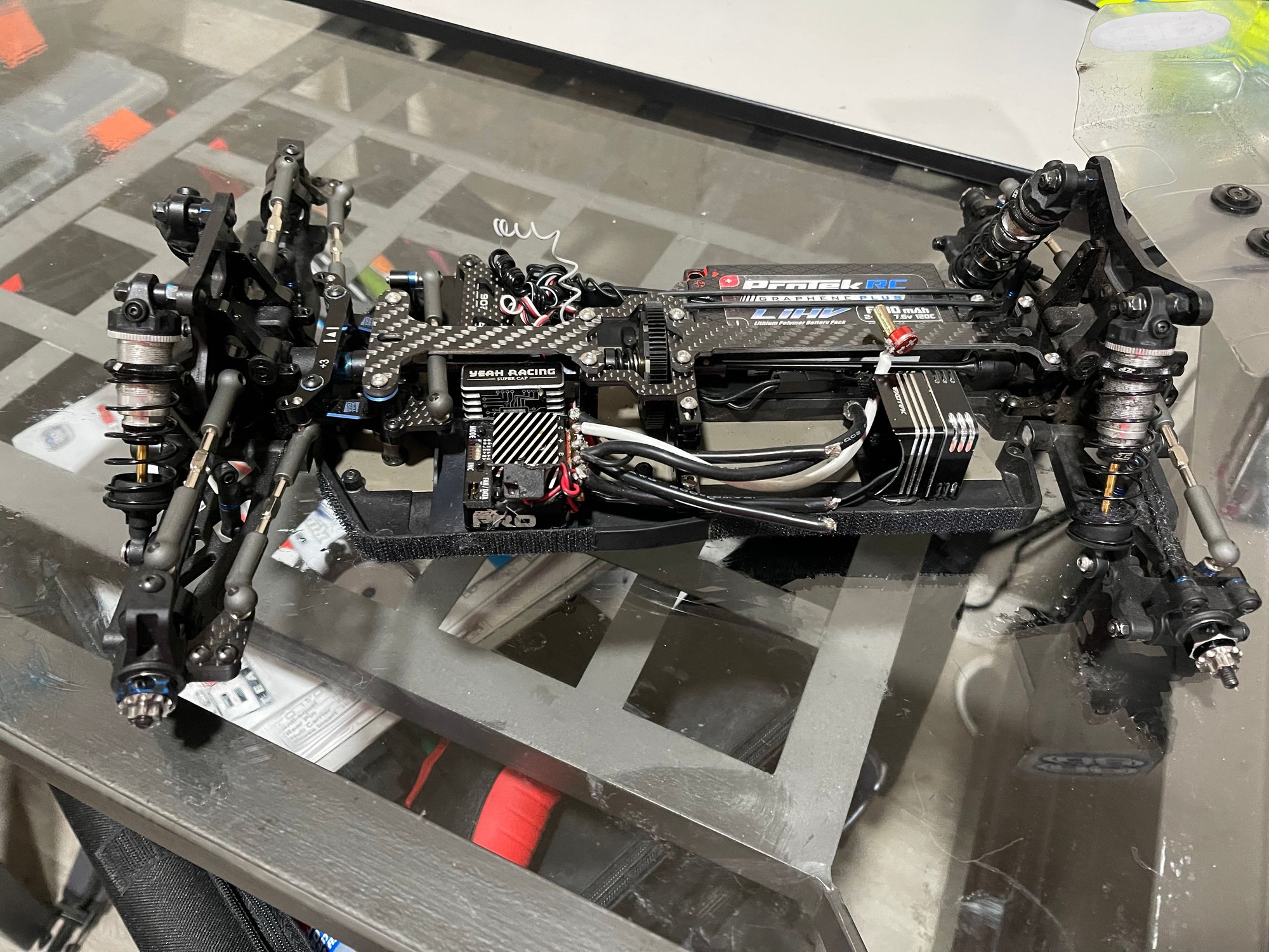 X-ray xb4 22 c & associated b74.1 both rollers loaded - R/C Tech Forums