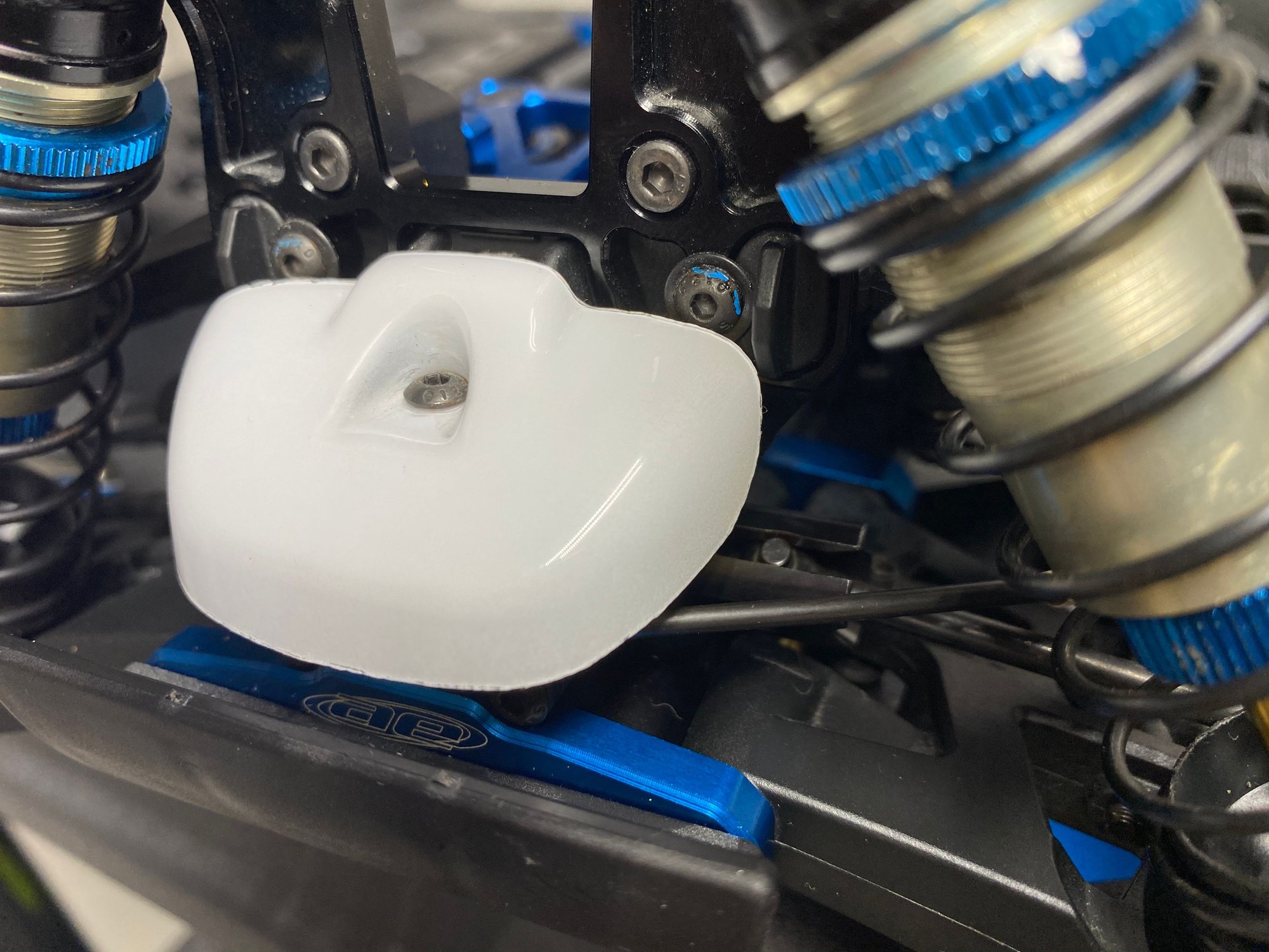 RC8.2e with RC8B3 Fr/Rr Diff+Shocks and SNR Carbon Fiber Chassis! - R/C Tech Forums