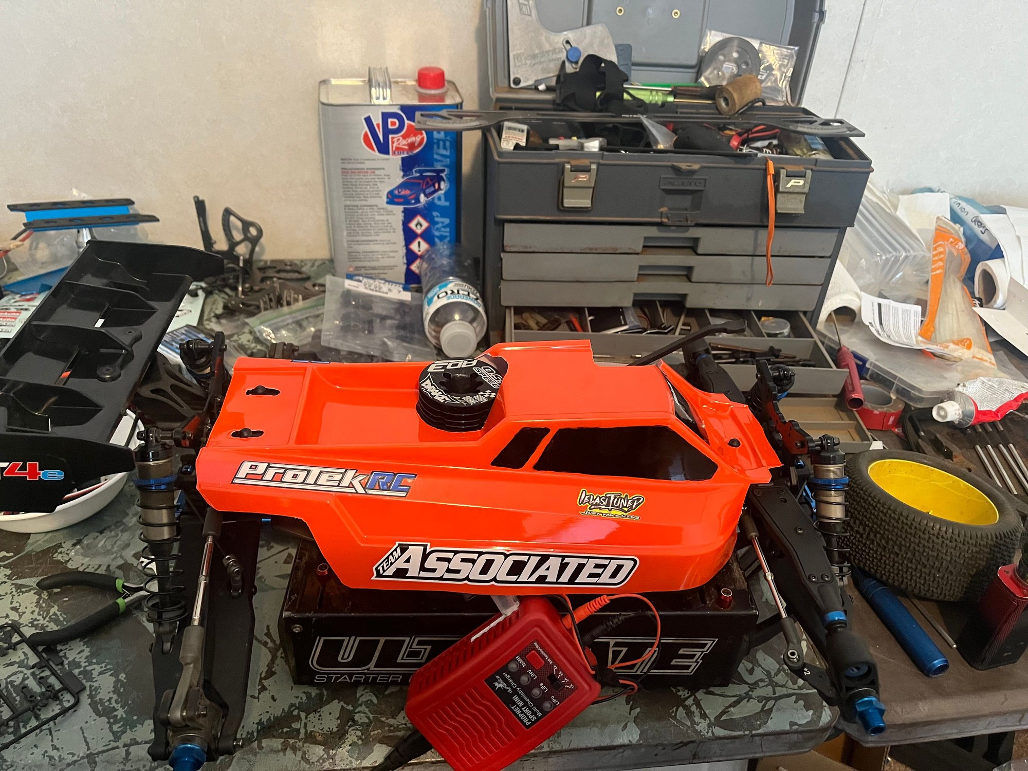 New rc8t4 nitro slider or rtr - R/C Tech Forums