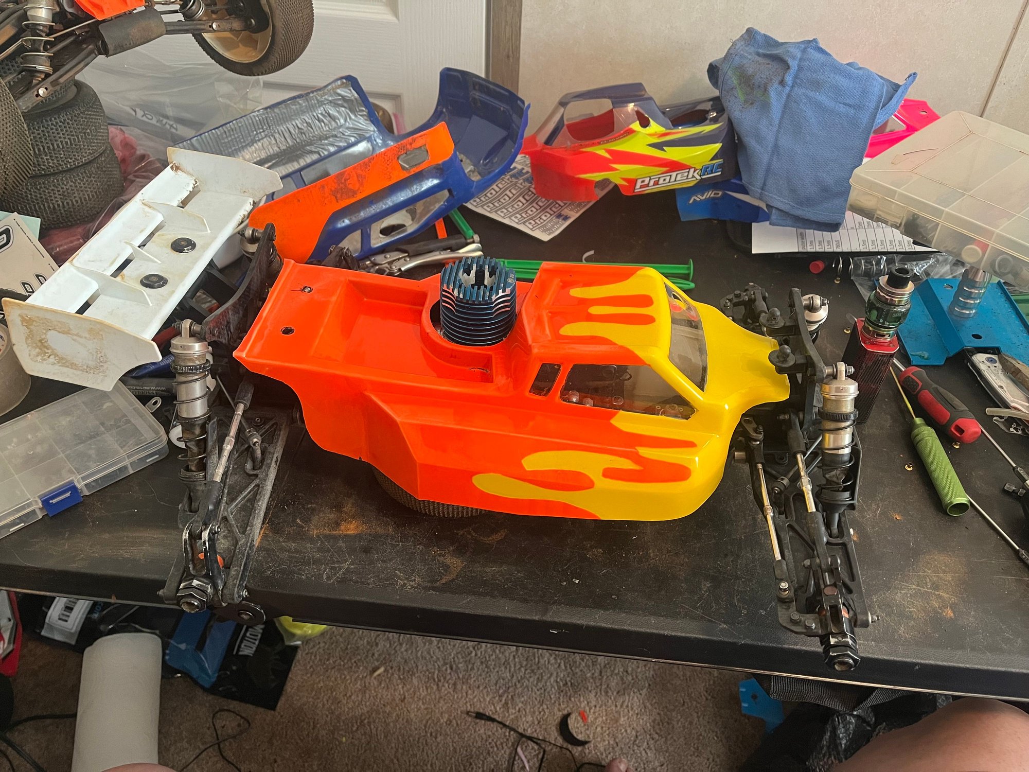 Hb d8t tessman artr truggy servos engine - R/C Tech Forums