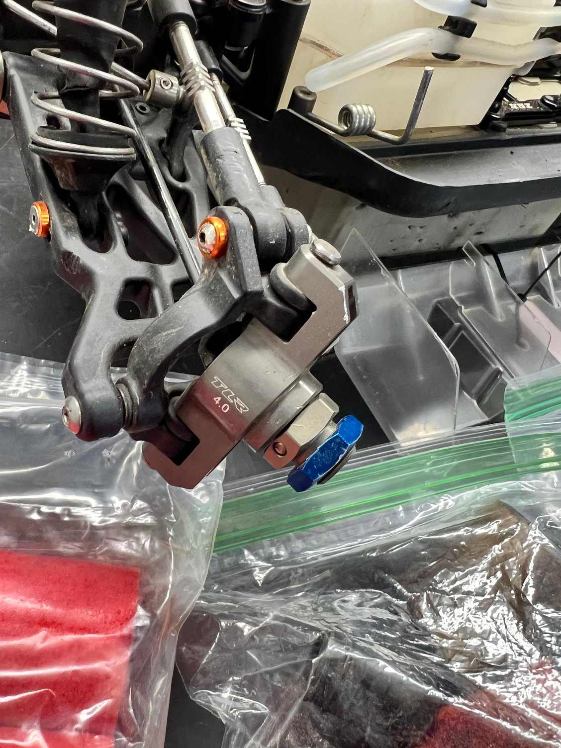 TLR 8ight 4.0 with 8X center diff setup - R/C Tech Forums