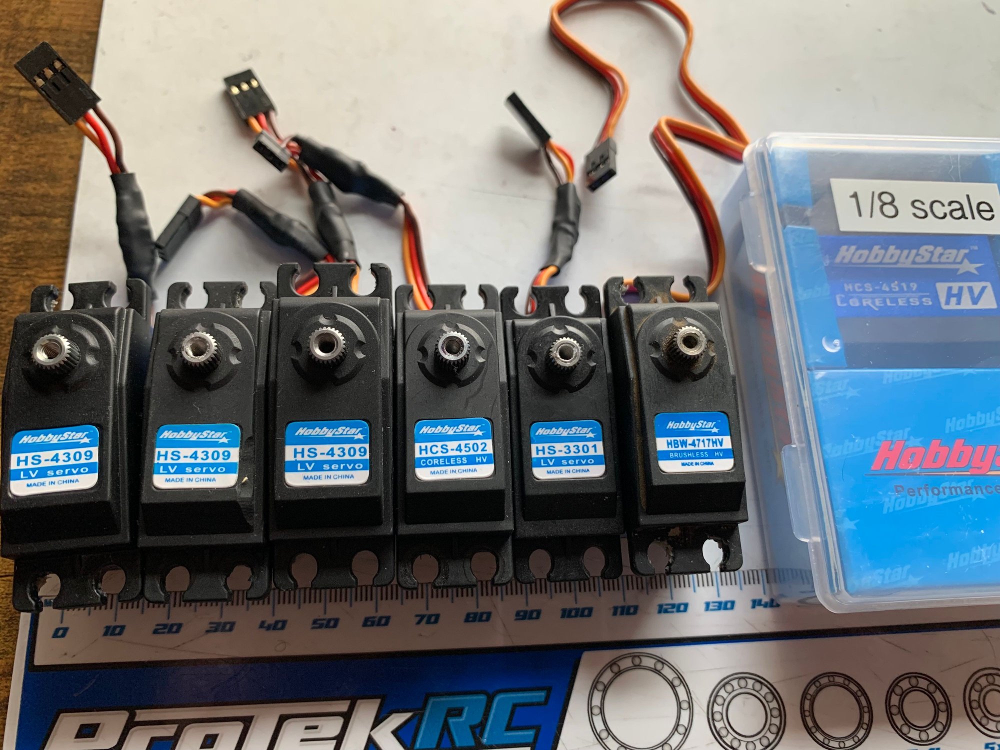 Lots of servos - R/C Tech Forums