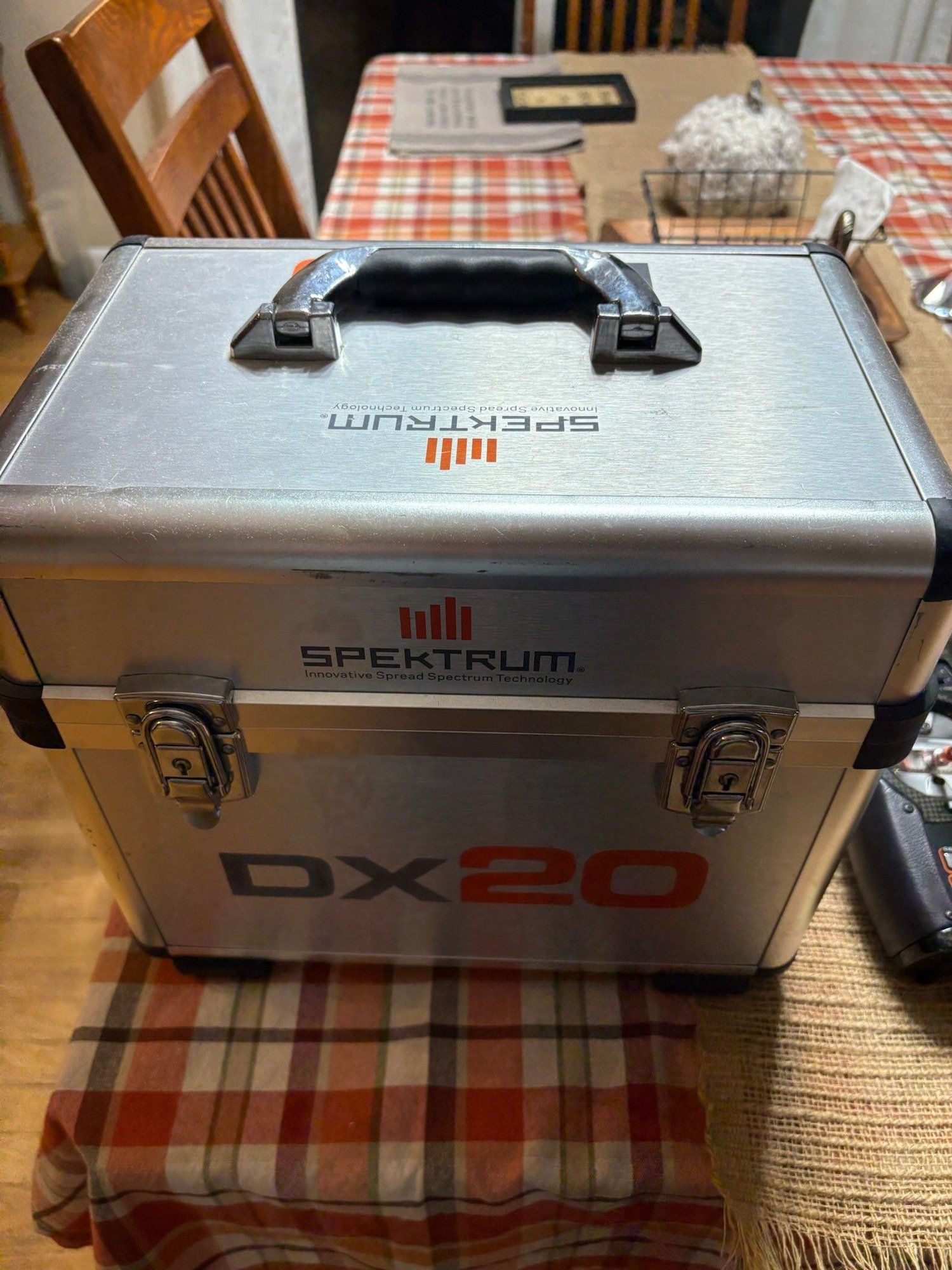 Spectrum DX 20 and 12 channel Power - RCU Forums