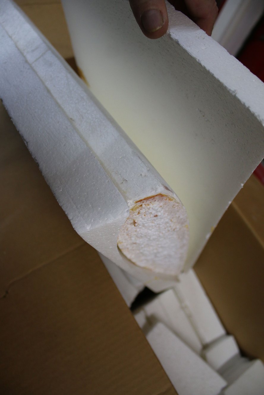 Ziroli F4u Corsair Fiberglass fuse with foam core wings. - RCU Forums