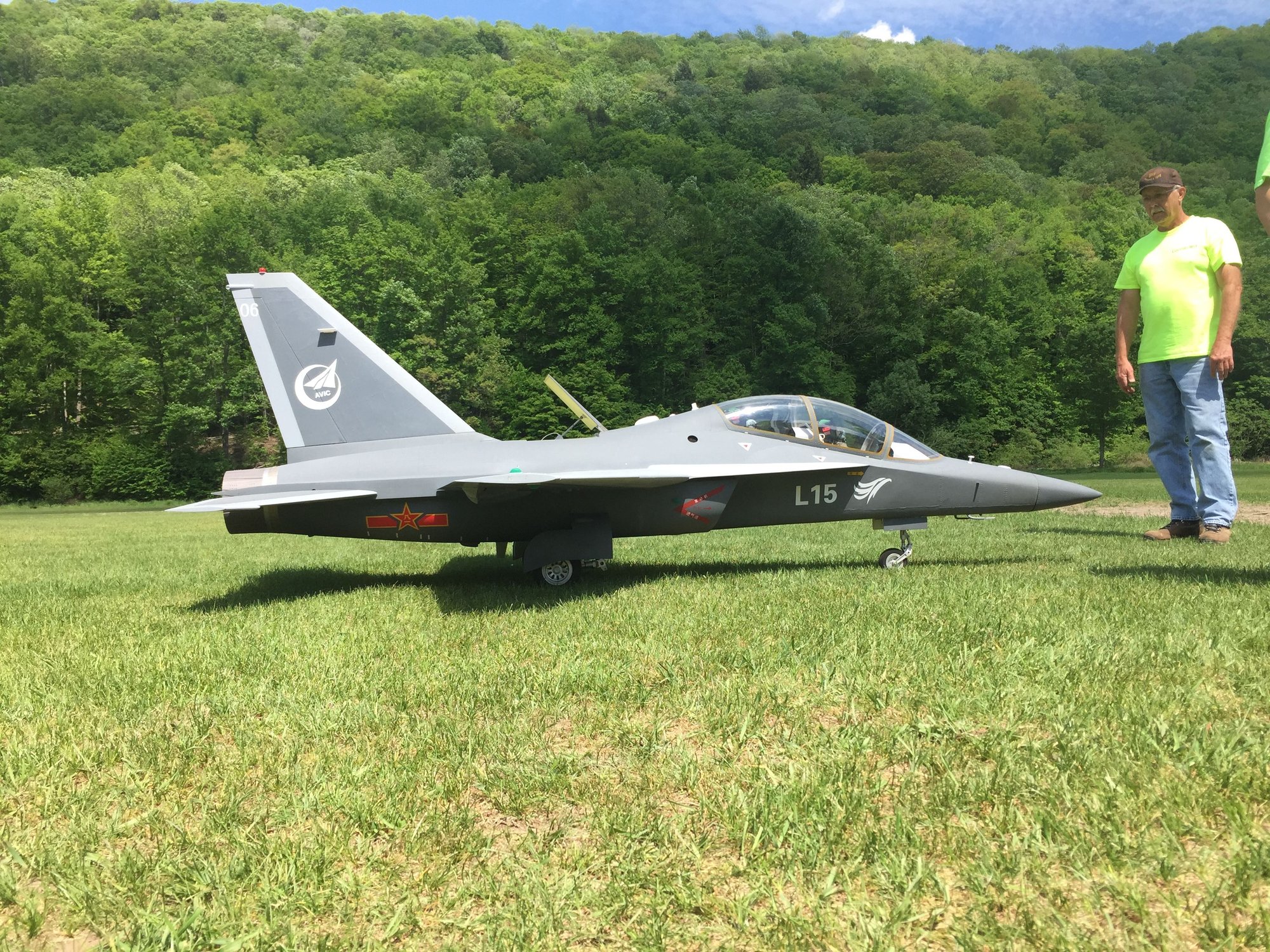 Chinese L-15 Falcon advanced jet trainer - RCU Forums