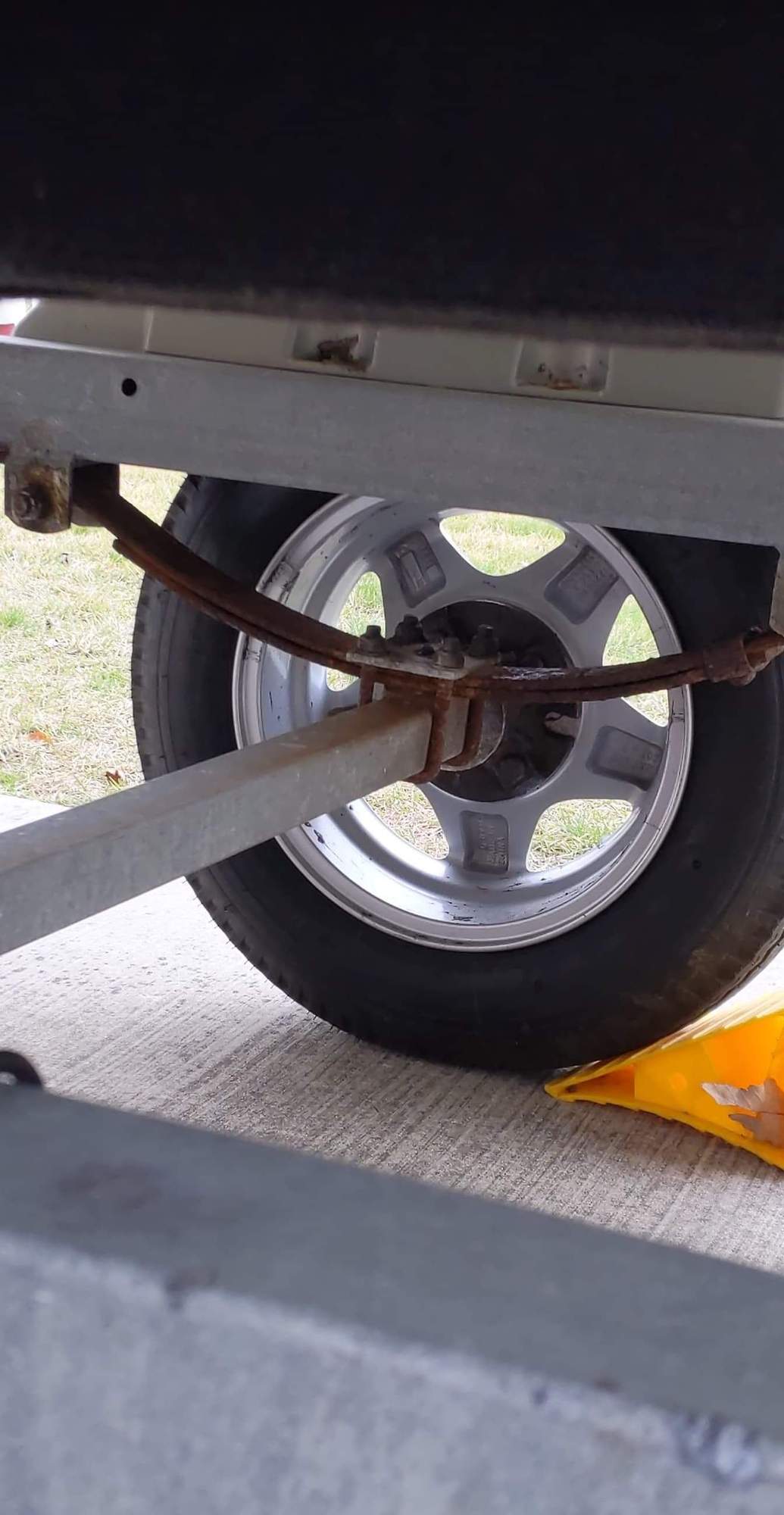 The Hull Truth - Boating and Fishing Forum - Broken leaf spring
