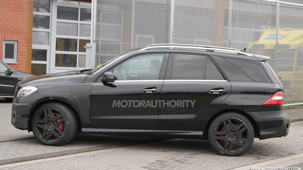 2012 Mercedes-Benz ML63 AMG Spy Shots
