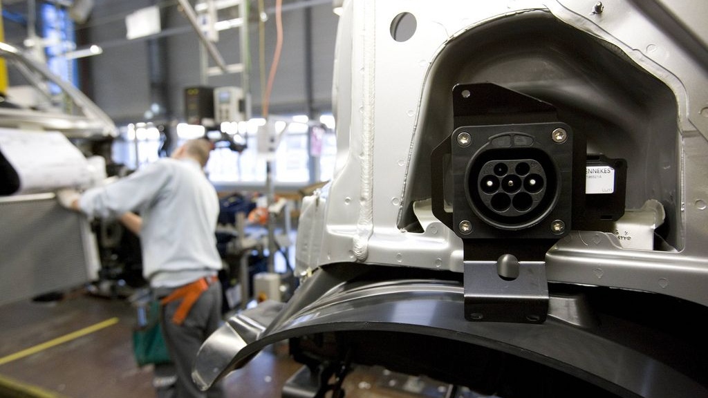 How Do You Make An Electric Car? Smart Shows You