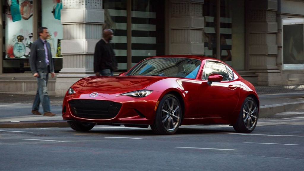 2025 Mazda MX-5 Miata marks 35 years of sprightly roadster
