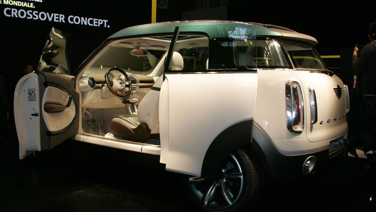MINI Previews New Crossover Concept Ahead Of Paris Motor Show Debut